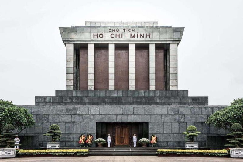 HANOI MOTORBIKING TO TOURIST ATTRACTIONS & STREET FOOD TOUR - Starting Point and Overall Experience