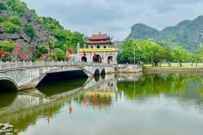 Hanoi: Ninh Binh Full Day Tour Hoa Lu, Tam Coc & Mua Caves - FAQ