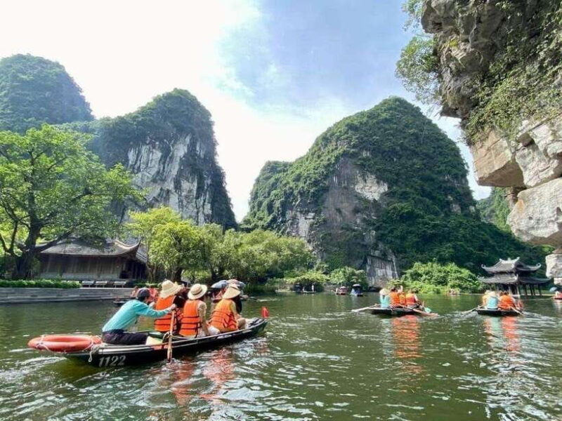 Hanoi: Ninh Binh- Hoa Lu - Trang An - Mua Cave - Best Seller - Key Points