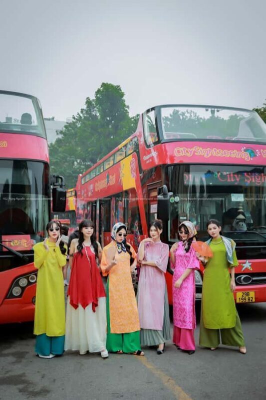 Hanoi Old Quarter: Ao Dai Rental & Professional Photoshoot - Key Points