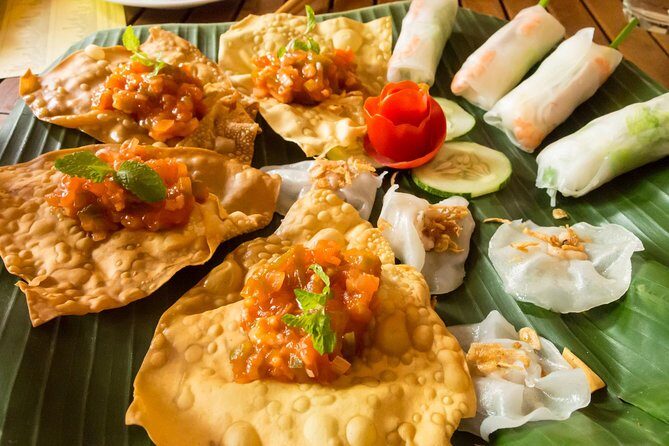 Hanoi Old Quarter - Food Tastings: More Than Just a Snack