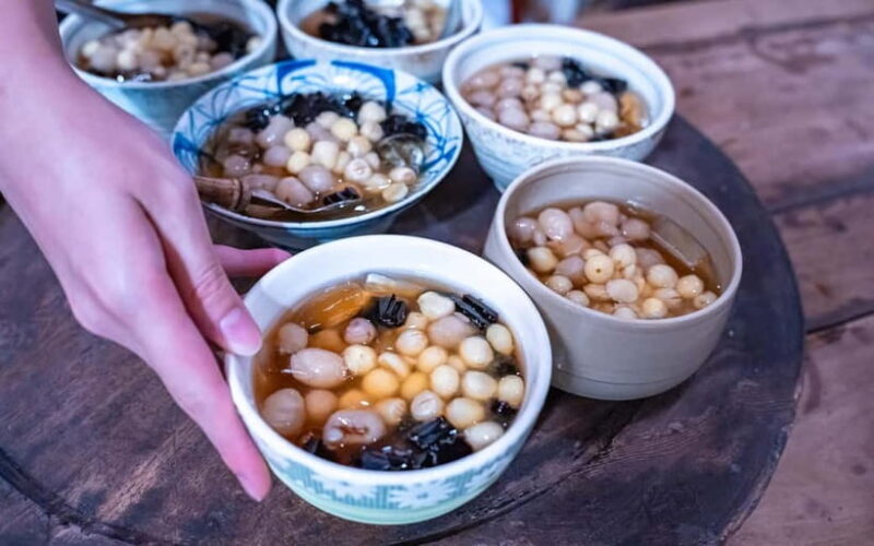Hanoi: Old Quarter Evening Food Tour with Local Market Visit - The Value of the Experience