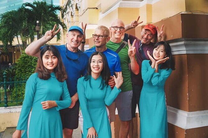 Hanoi Old Quarter Street Food Private Tour With Female Guide - Key Points