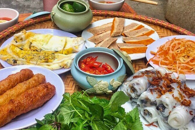 Hanoi Old Quarter Street Food Private Tour With Female Guide - A Detailed Look at the Tour Experience