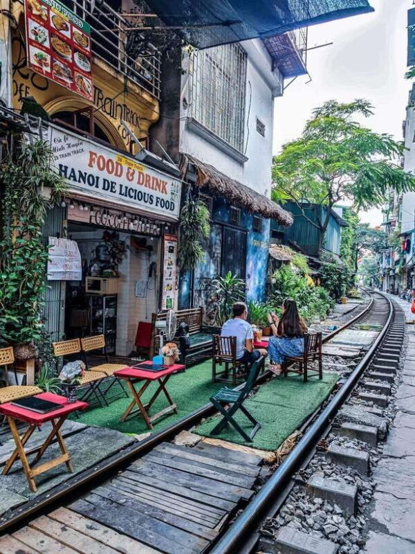 Hanoi Old Quarter Street Food Private Tour With Funny Guide - What You Can Expect from the Tour