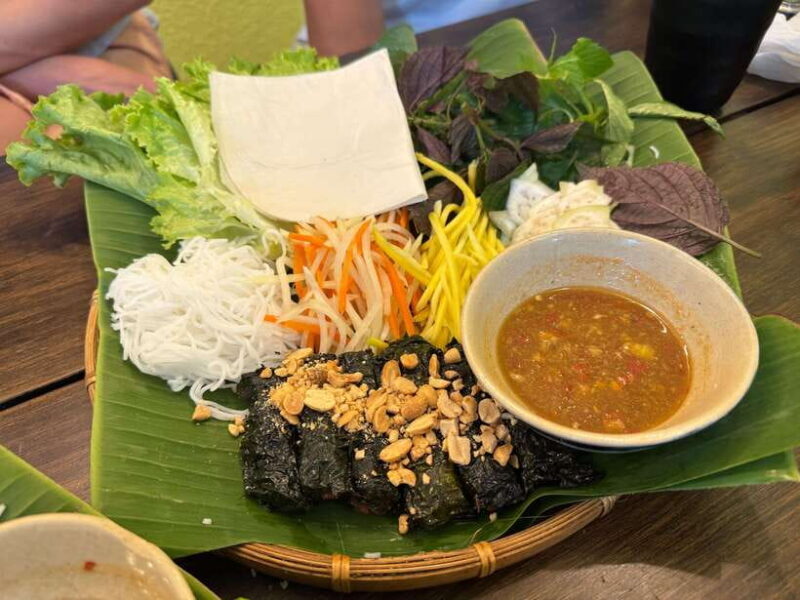 Hanoi Old Quarter Street Food Tour With Local Students - The Quality and Authenticity of the Food