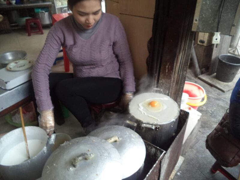 Hanoi: Old Quarter Street Food Walking Tour with 10 Tastings - A Closer Look at the Tour Experience