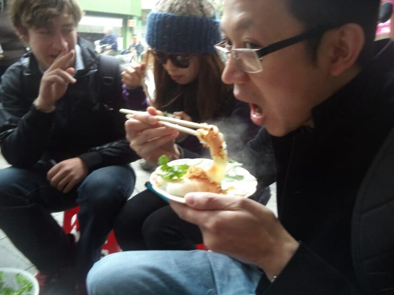Hanoi: Old Quarter Street Food Walking Tour with 10 Tastings - Authenticity & Local Flavor