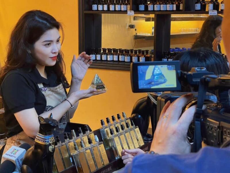 Hanoi: Perfume Making Workshop by Cleopatra Perfume - An Inviting Introduction to Hanoi’s Fragrant World