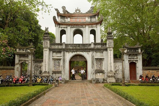 Hanoi Private City Tour - Custom destination - Navigating the Itinerary: What to Expect at Each Stop