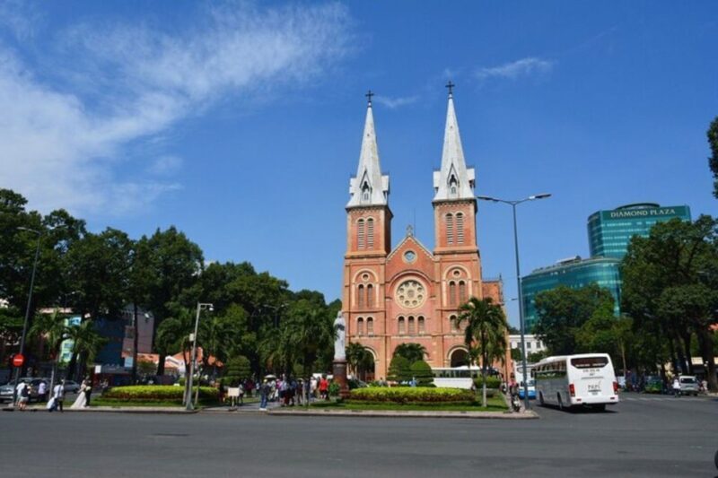 Hanoi: Private custom tour with a local guide - Why Choose a Private Custom Tour in Hanoi?