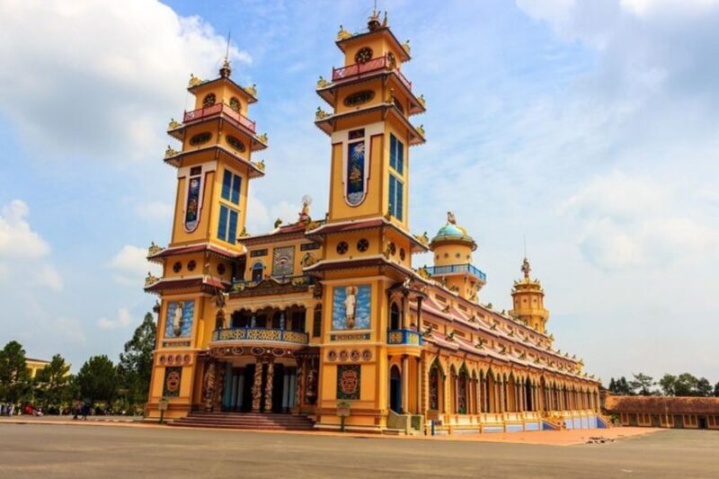 Hanoi: Private custom tour with a local guide - Authenticity & Local Tips