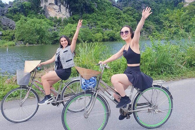 Hanoi: Private Day Tour Explore Trang An, Bich Dong & Mua Caves - Key Points