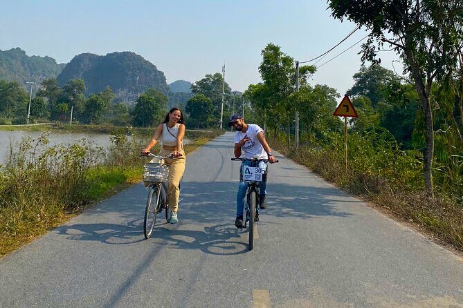 Hanoi: Private Day Tour Explore Trang An, Bich Dong & Mua Caves - Exploring Trang An’s Natural Beauty