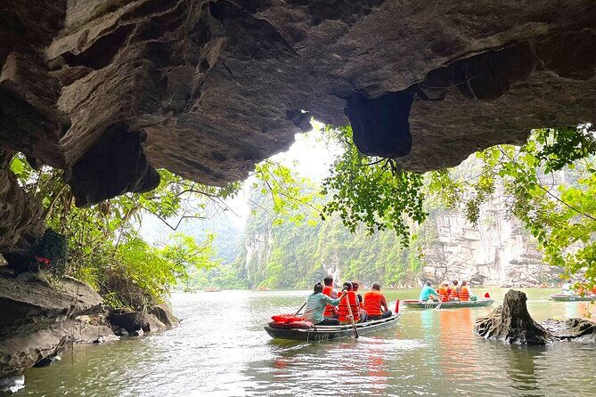 Hanoi: Private Luxury Tour Discover Mua Caves, Trang An & Hoa Lu - The Itinerary in Detail: What You Can Expect