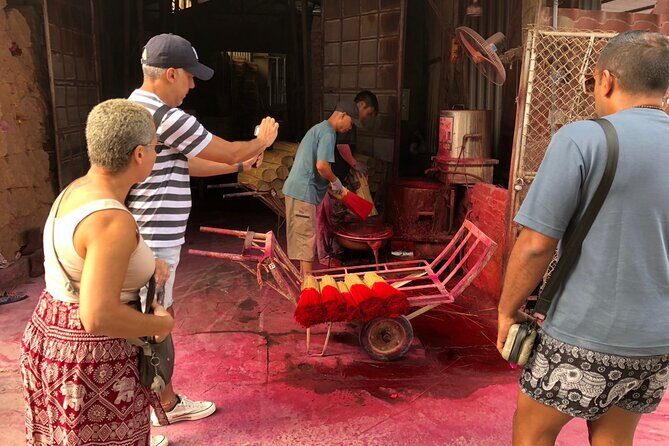 Hanoi Private Tour to Incense Village, Duong Lam Ancient Village - An Authentic Look at Vietnam’s Traditional Crafts and Villages