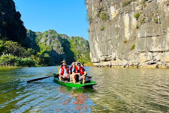 Hanoi: Quang Phu Cau Incense Village & Ninh Binh Small Group Tour - FAQ