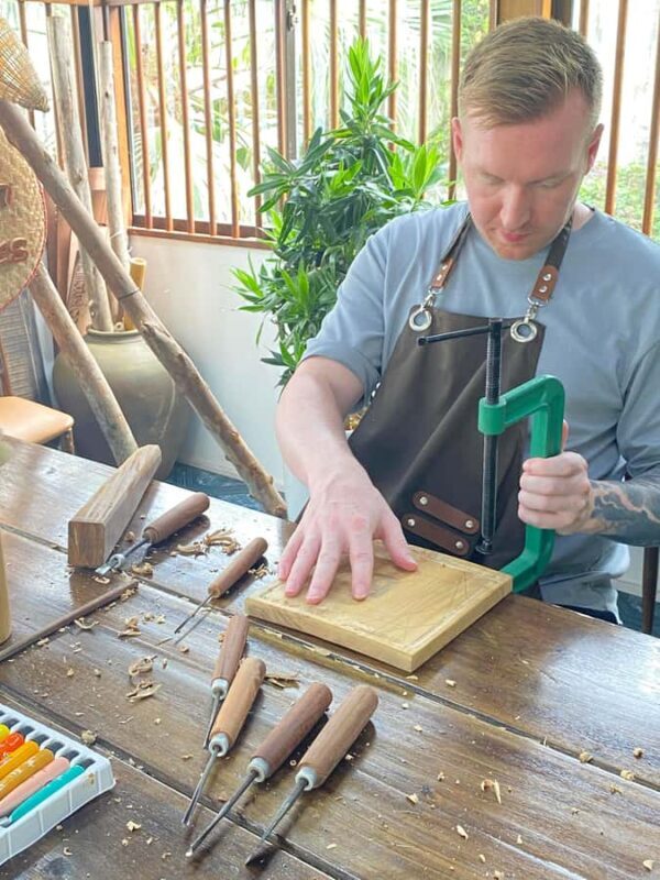 Hanoi: Relaxed Wood Carving Workshop With Free 1 Drink - The Itinerary: What to Expect from Start to Finish