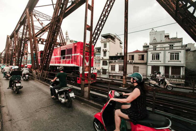 HANOI: RIDE TO HANOI JANE RELATED ATTRACTIONS & TRAIN STREET - Practical Tips for Travelers