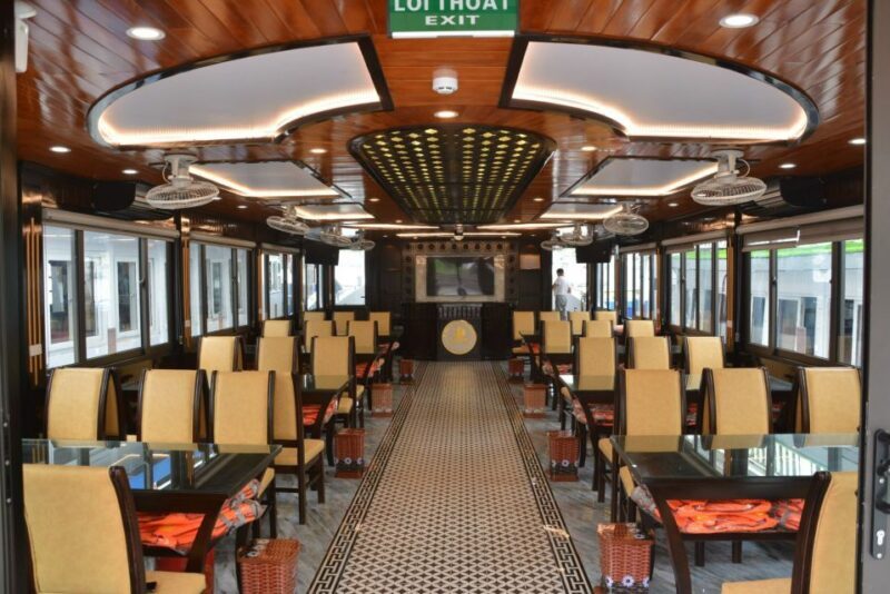 Hanoi: Roundtrip Halong Bay Islands, Caves, Kayaking & Lunch - The Weather and Best Time to Go