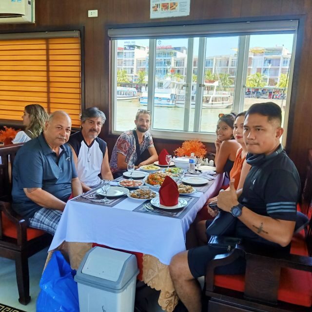 Hanoi: Roundtrip Halong Bay Islands, Caves, Kayaking & Lunch - Summary: Who Will Love This Tour?