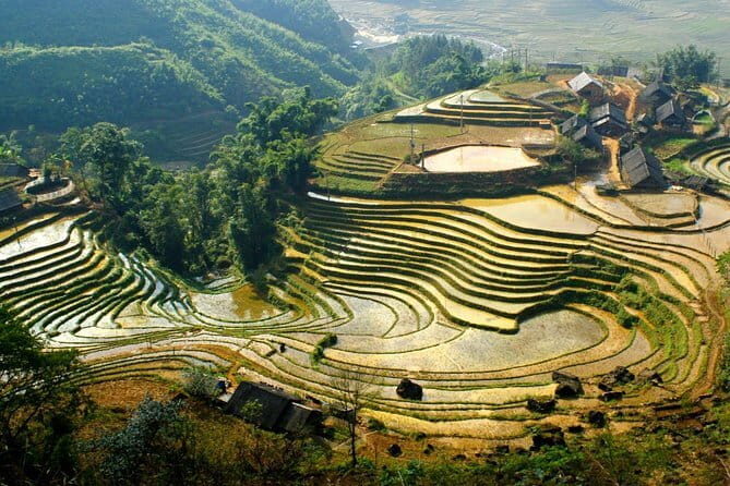 Hanoi Sapa Valley  Cat Cat Village - Fansipan Legend 4D3N - Transitioning to Sapa: The Journey and First Impressions
