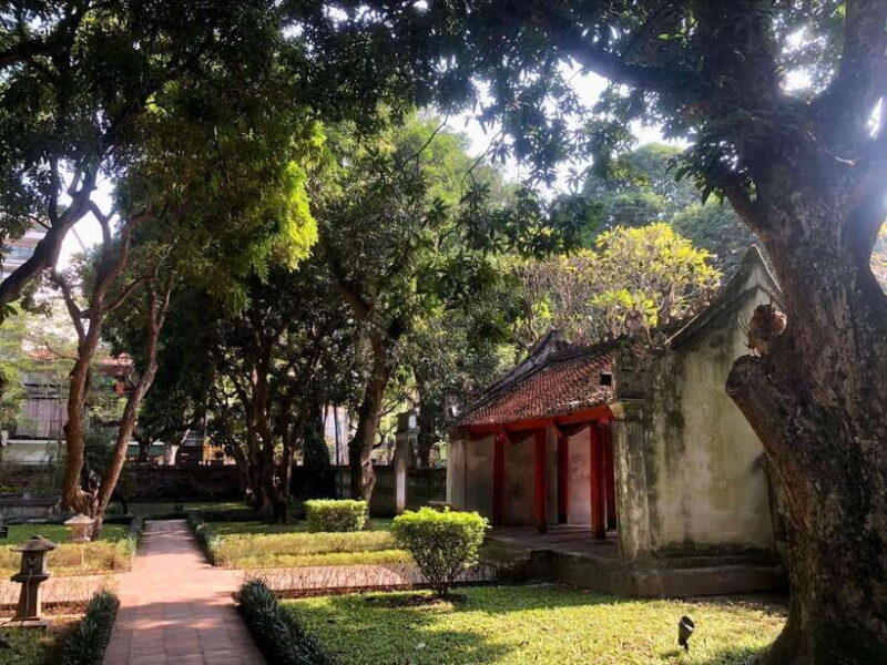 HANOI: SCOOTER VISIT TRAIN STREET & CULTURE SIGHTSEEING - FAQ