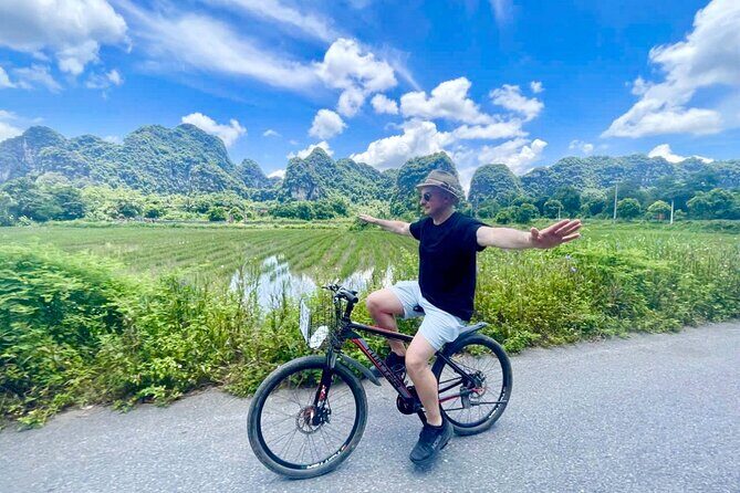 Hanoi: Small Group to Trang An Grottoes, Bich Dong Pagoda, Biking - An Overview of the Itinerary