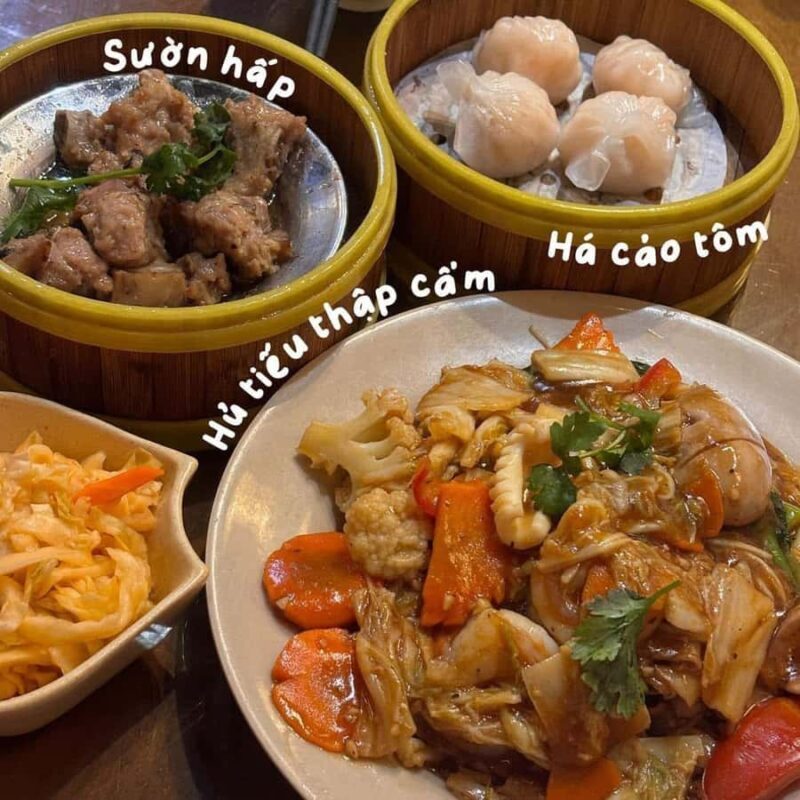 Hanoi Street Food: 13+ Tastings & Train Street - An Introduction to this Hanoi Food Tour