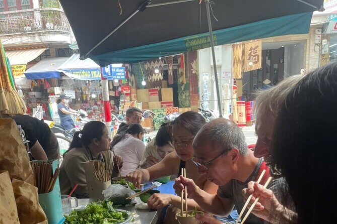 Hanoi Street Food Tour by Motorbike or Walking with Local Guide - The Itinerary in Detail