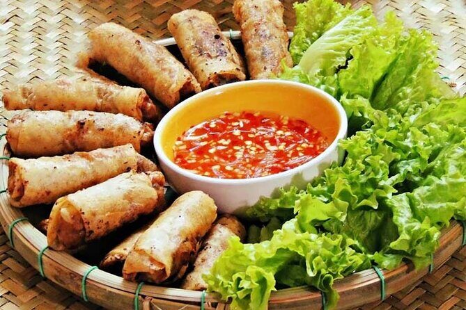 Hanoi Street Food Tour Taste 6 Local Dishes and Drinks - What You’ll Experience: Atmosphere & Insights