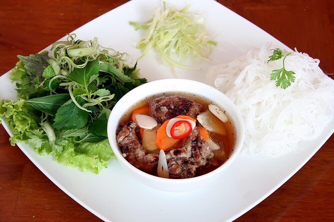 Hanoi Street Food Tour with Train Street - Key Points