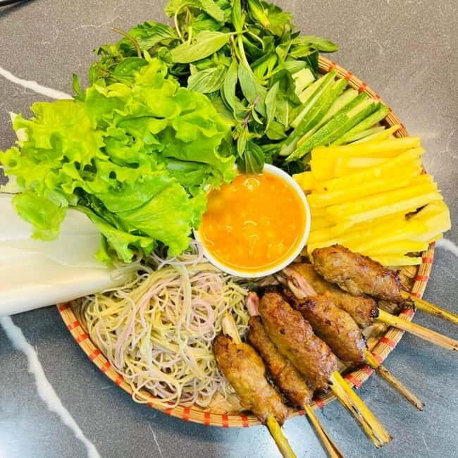 Hanoi Stroll & "Rolling" Street Food Walking Tour - A Closer Look at the Tour Experience