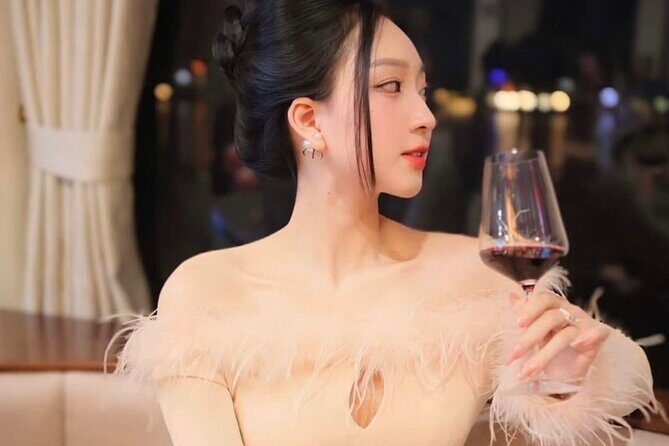 Hanoi to Ha Long Bay 5 Stars Cruise with Jacuzzi & Local Lunch - The Sum Up