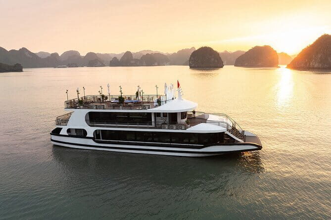 Hanoi to Halong Bay 5 Star Cruise with Jacuzzi and Local Lunch - An In-Depth Review of the Itinerary and Experience