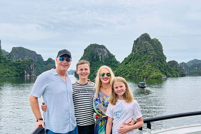 Hanoi to Halong Bay: 5-Star Scenic Cruise with Buffet Lunch - Setting the Scene: What to Expect