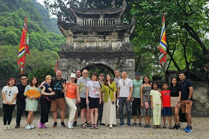 Hanoi to Ninh Binh: Hoa Lu, Trang An Boat & Mua Cave Day Tour - What’s Included and What’s Not