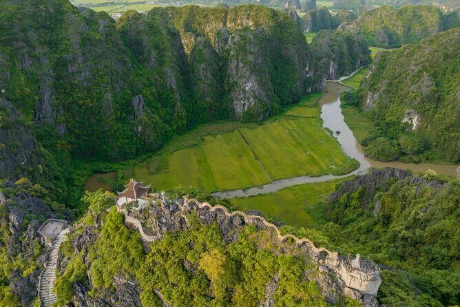 Hanoi to Ninh Binh: Hoa Lu, Trang An Boat & Mua Cave Day Tour - The Experience and Practicalities