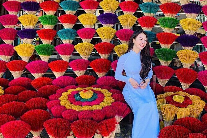 Hanoi Traditional Craft and Duong Lam Ancient Village - Starting with Hanoi: The Conical Hat and Incense