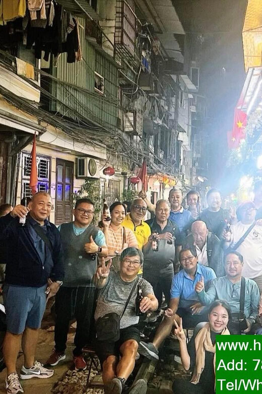 Hanoi Train Street +Best Street Food eating in old quarter - Cost and Value