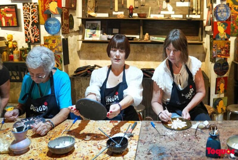Hanoi Train Street & Handicraft Workshop with Local Artisans - How This Tour Offers Value