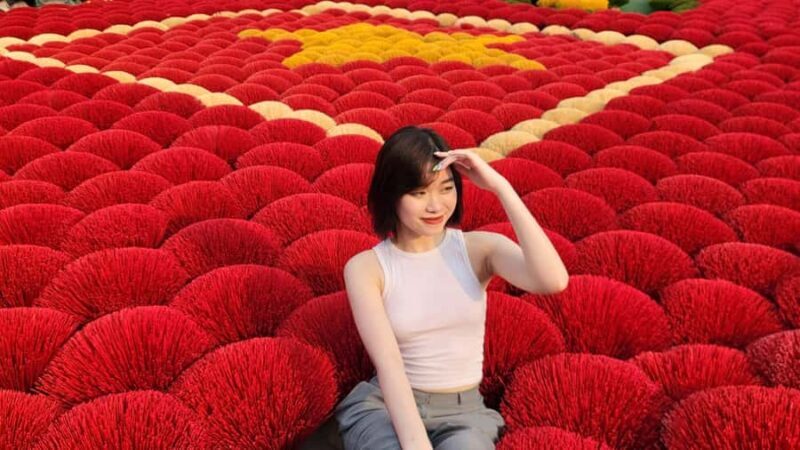 Hanoi Uoc Le Ancient Village or Incense Village, Hat Village - The Incense Village: Aromas and Artisans