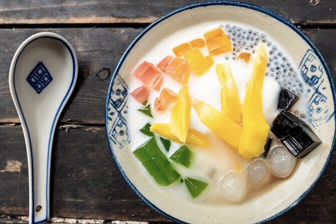 Hanoi Vegan Street Food Tour and Train Street - Key Points