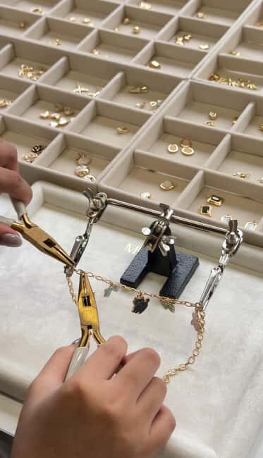 Hanoi: Vietnam gold-plated jewel assemble workshop - The Sum Up