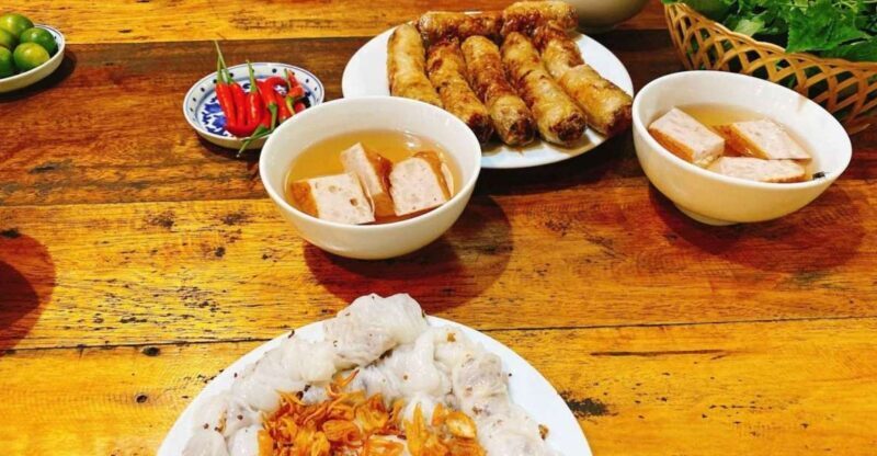 Hanoi: Walking Street Food Tour Small Group with Local Guide - An In-Depth Look at the Hanoi Street Food Tour