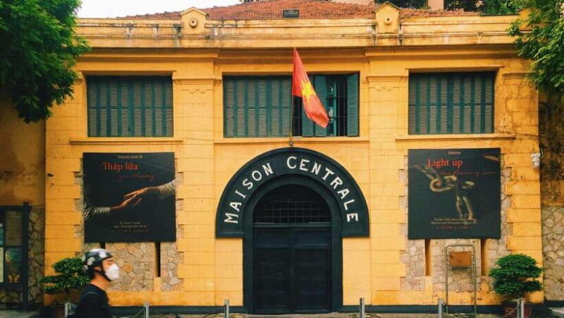 Hanoi War Remnants tour: Hilton Prison & Local Train Street - A Detailed Look at the Itinerary