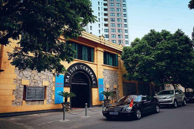 Hanoi War Sites Walking Tour - Key Points