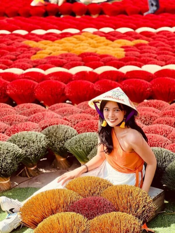 Hanoi: Whistle Kite Village or Hat Village & Incense Village - Who Will Enjoy This Tour?