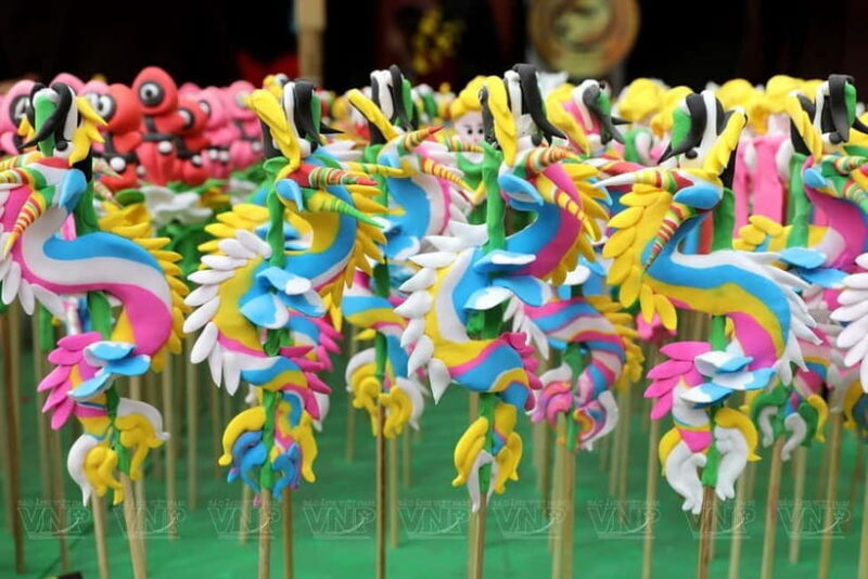 Hanoi: Xuan La Figurine Village and Dau Pagoda Tour & Lunch - FAQ