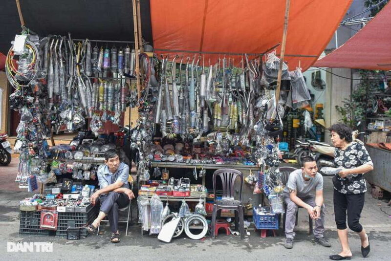 Hanois Must-Visit Spots & Untold Tales from the Vietnam War - Key Points